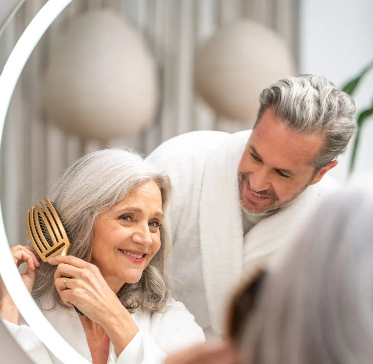 Menopause (Wechseljahren) und Haarausfall - Haarwuchsmittel bei ...